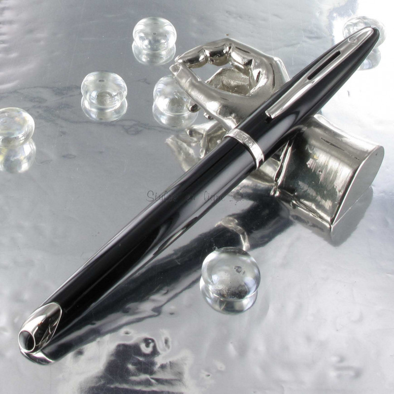 Stylo Plume Waterman® Carène Laque Noire ST sur Stylos En Ligne